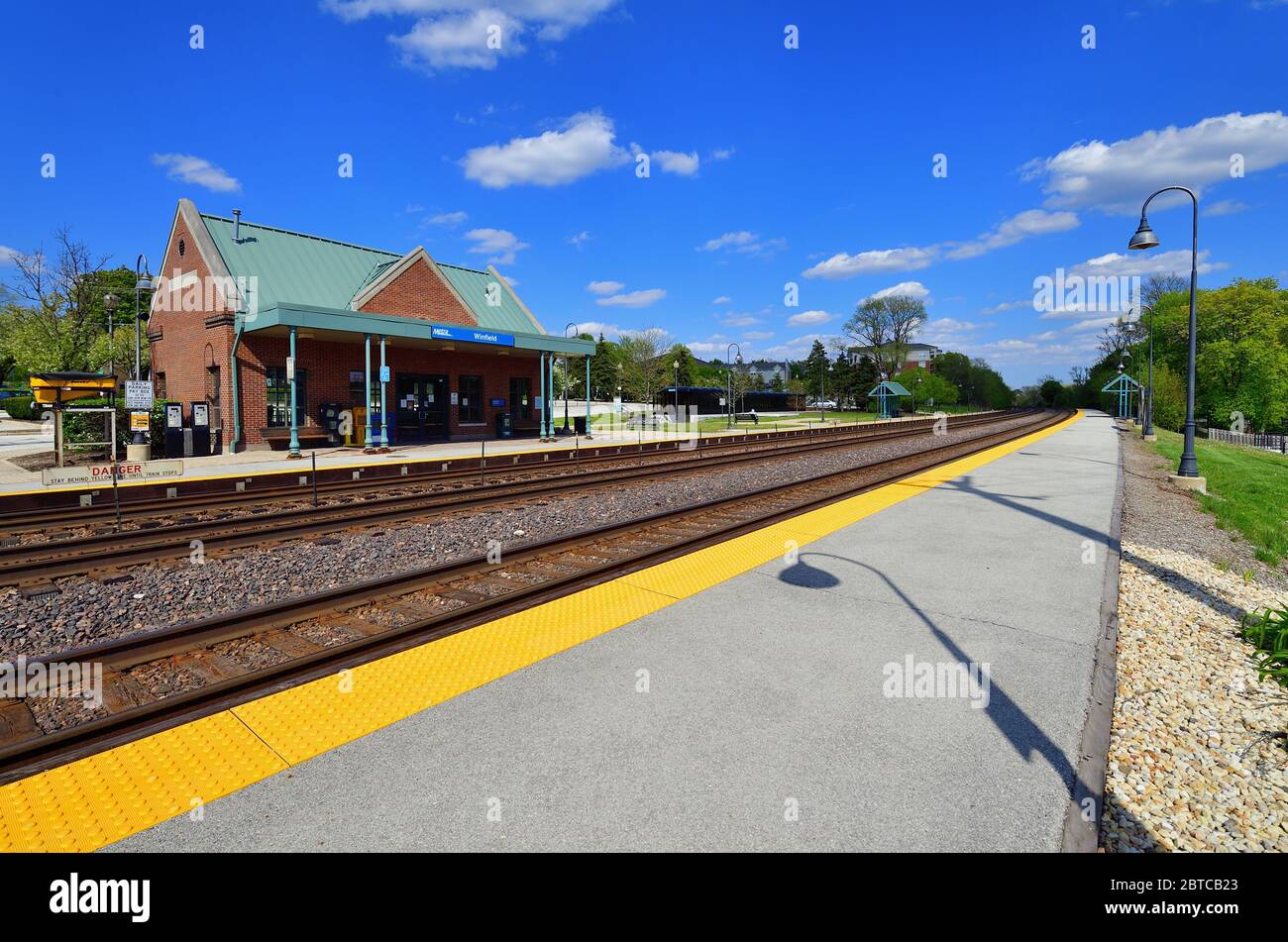 Chicago suburb suburban hi-res stock photography and images - Alamy