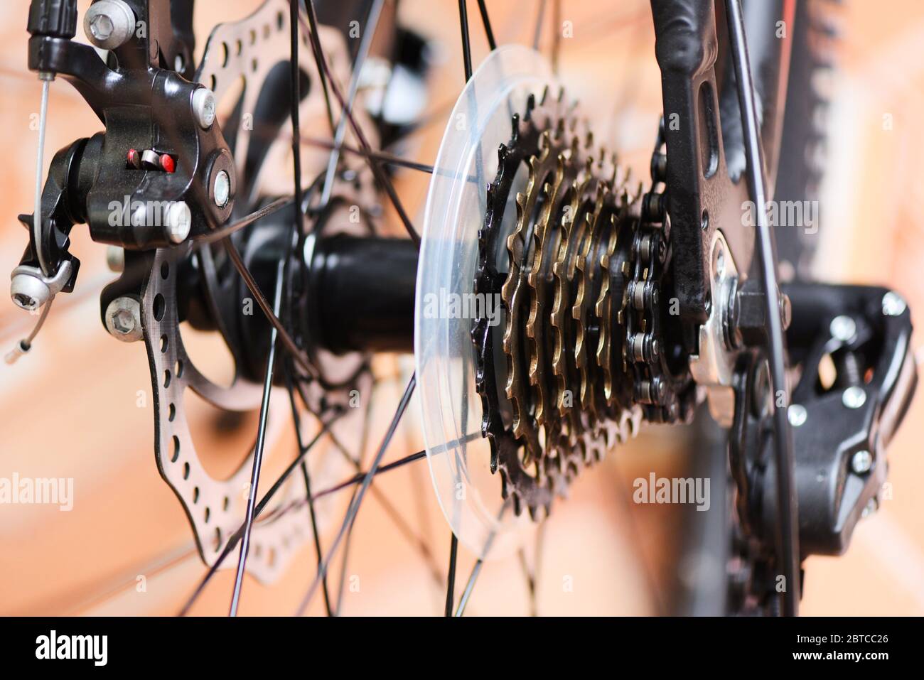 Spoke gears hi-res stock photography and images - Alamy