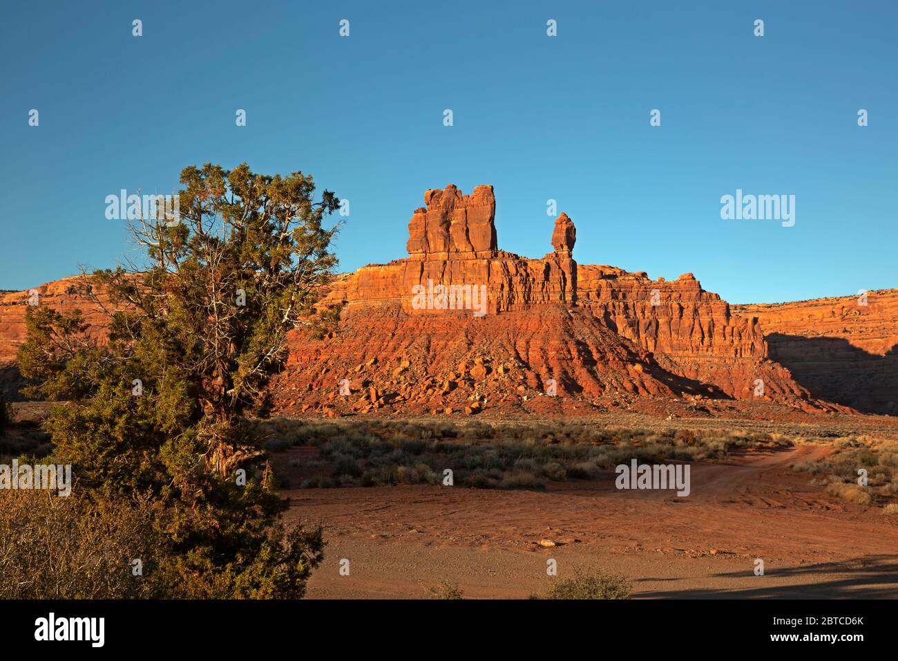 Mesas and buttes hi-res stock photography and images - Alamy