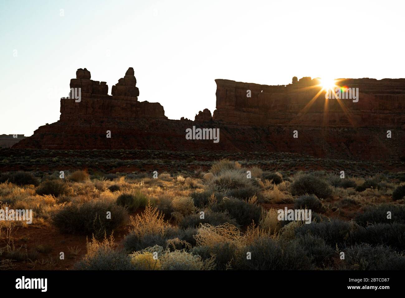 Desert butte spires sun hi-res stock photography and images - Alamy