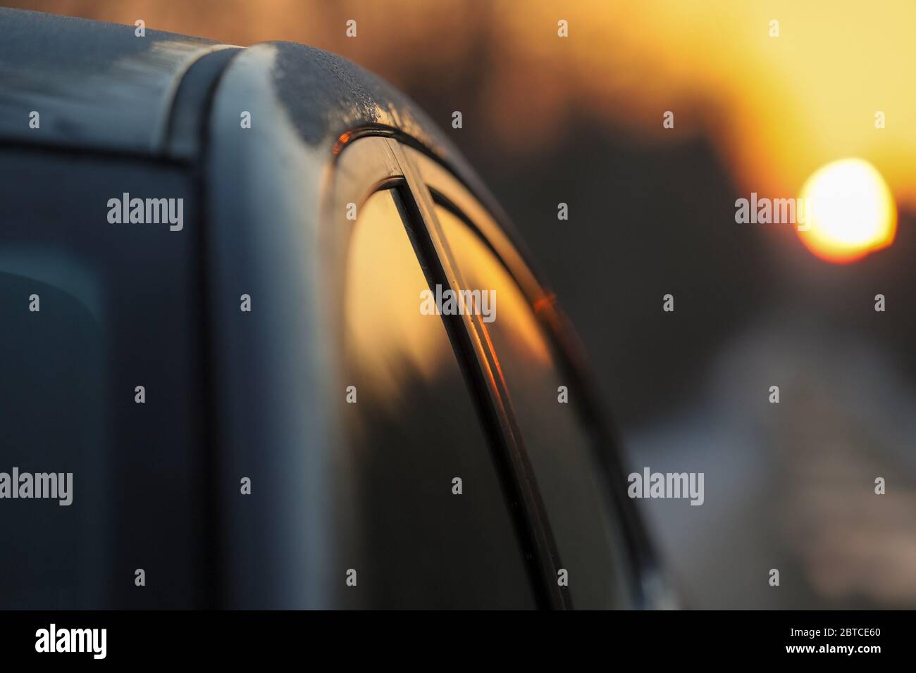 Auto sunshine Reflection on the windows Stock Photo - Alamy