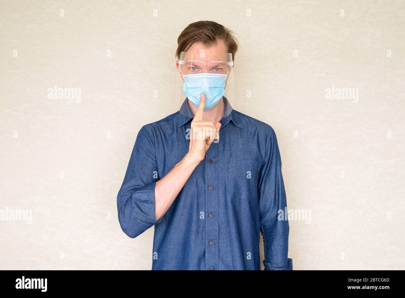 Finger shield hi-res stock photography and images - Alamy