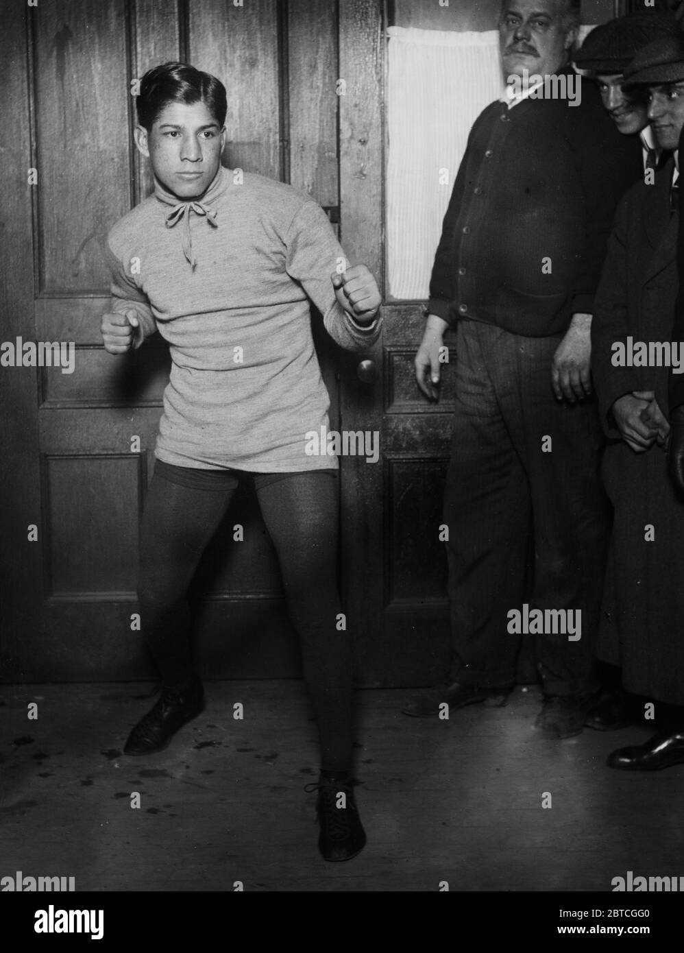 Early 1900s boxer hi-res stock photography and images - Alamy