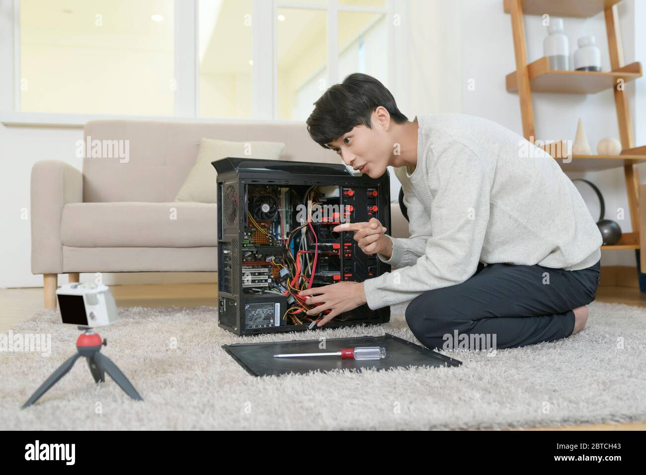 Single life concept, young cheerful Asian man's daily life 410 Stock ...