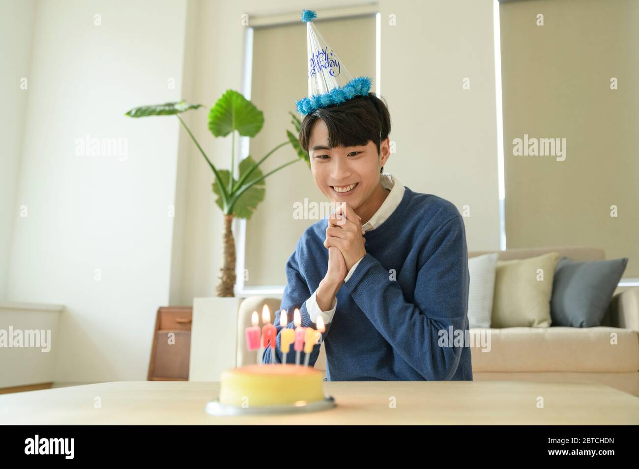 Single life concept, young cheerful Asian man's daily life 272 Stock ...
