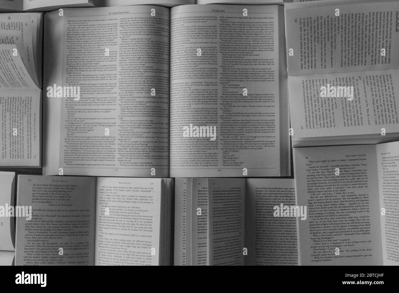 Open_book hi-res stock photography and images - Alamy