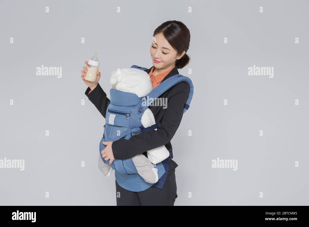 Businesswoman concept, Asian female portrait in a studio 194 Stock ...