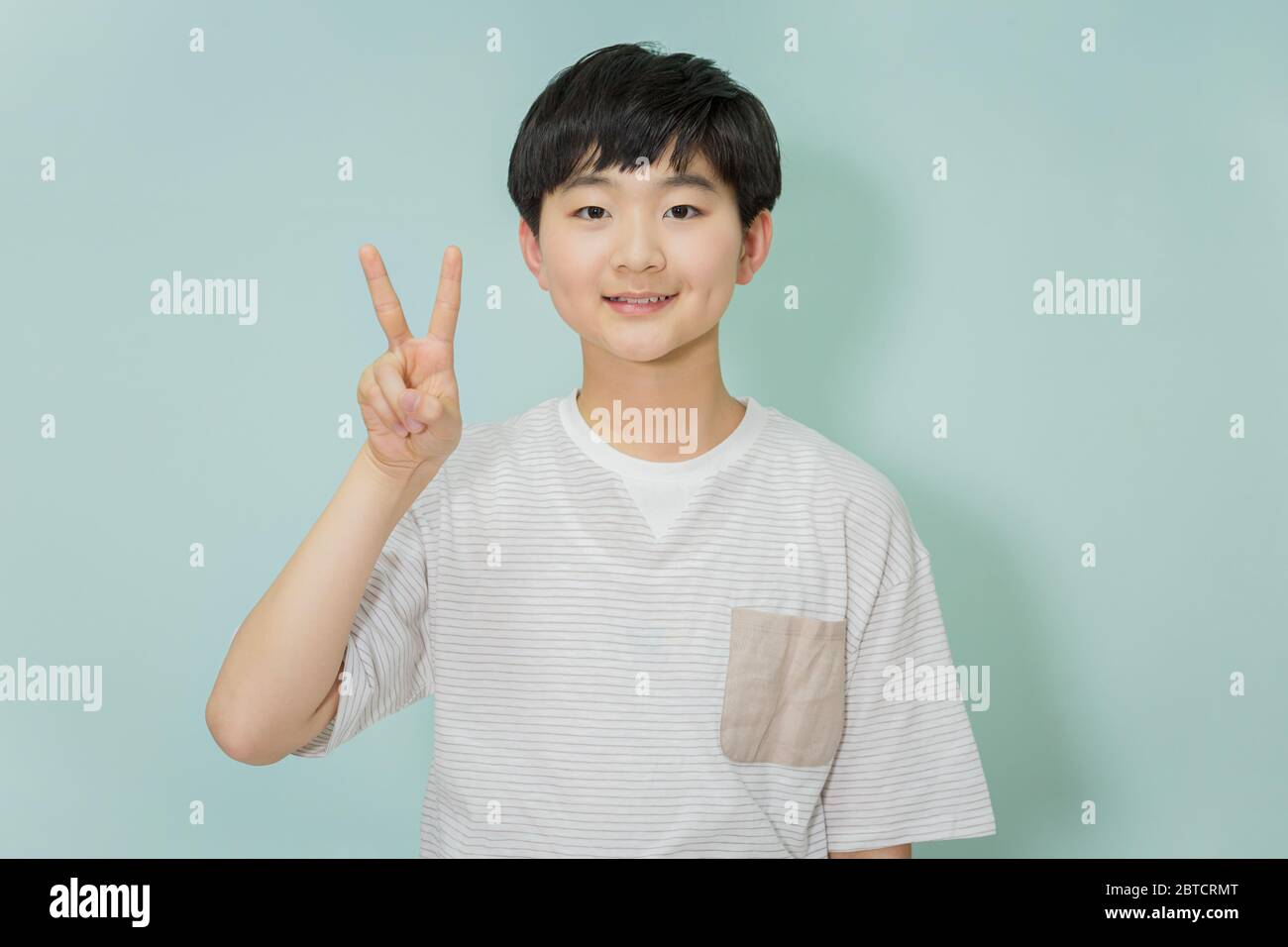 Middle finger kid hi-res stock photography and images - Alamy