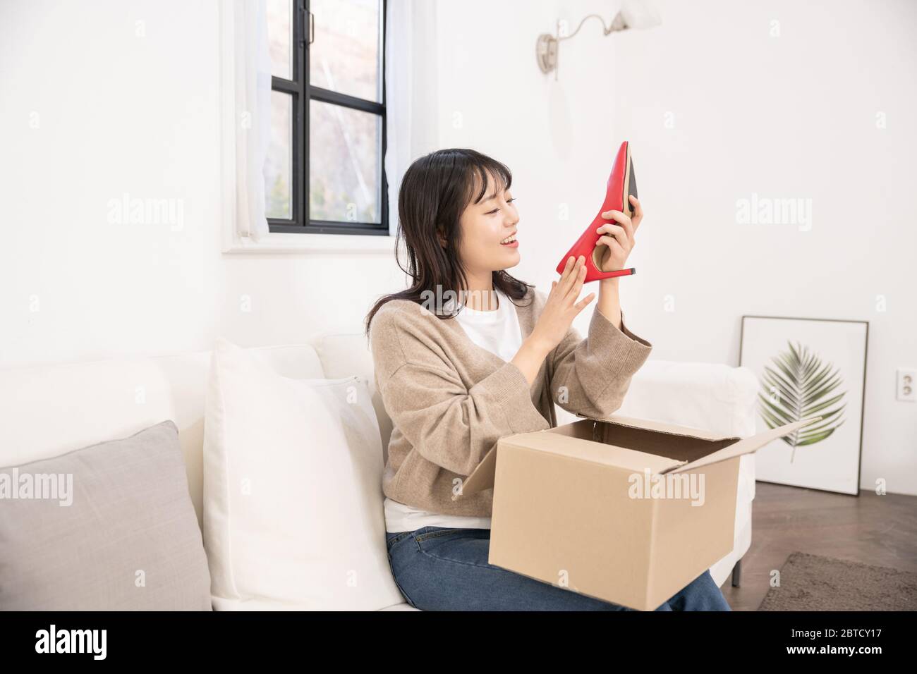 Young asian woman's Daily life concept. Enjoying daily routine 620 ...