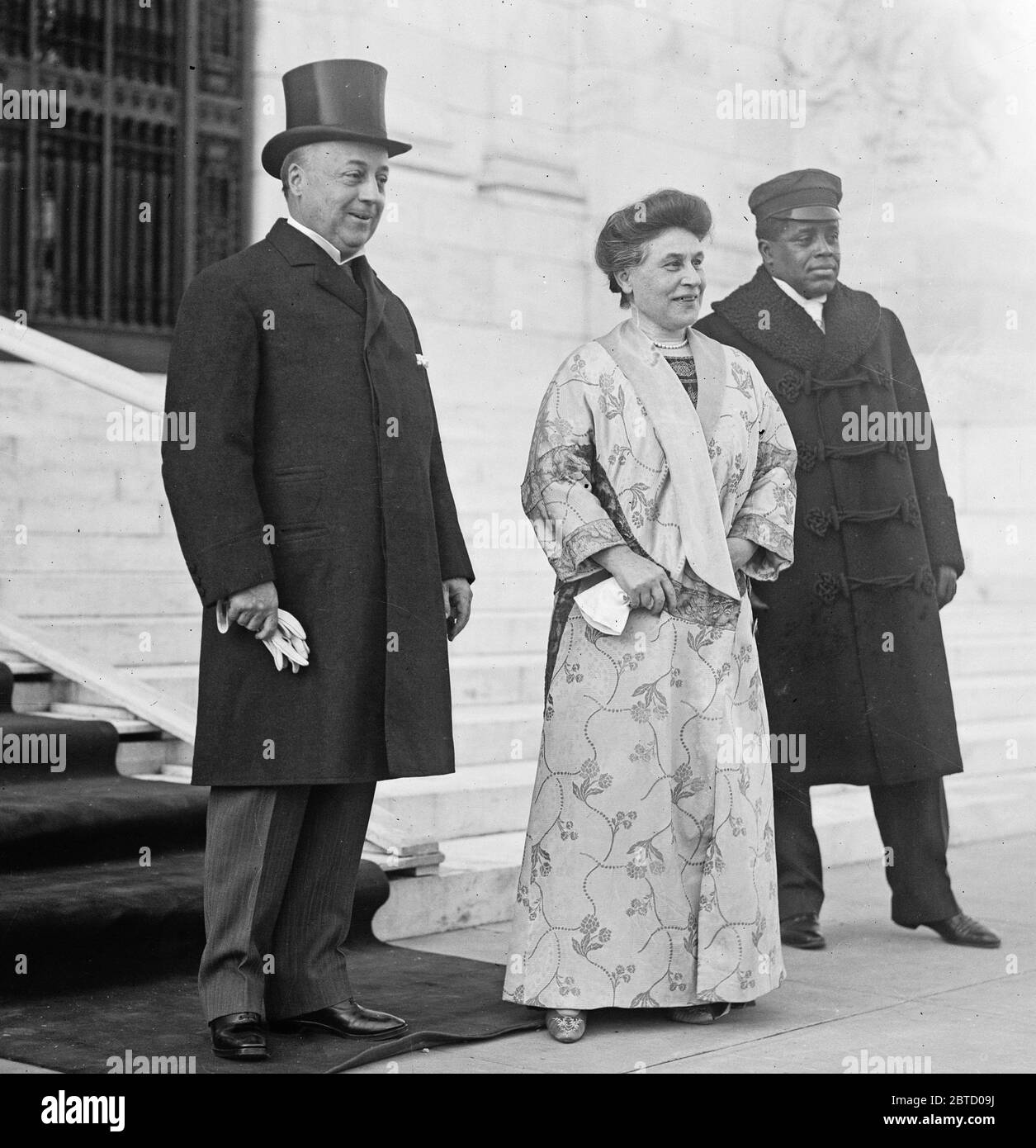 Secretary of State Philander Chase Knox (1853-1921) and his wife ca ...