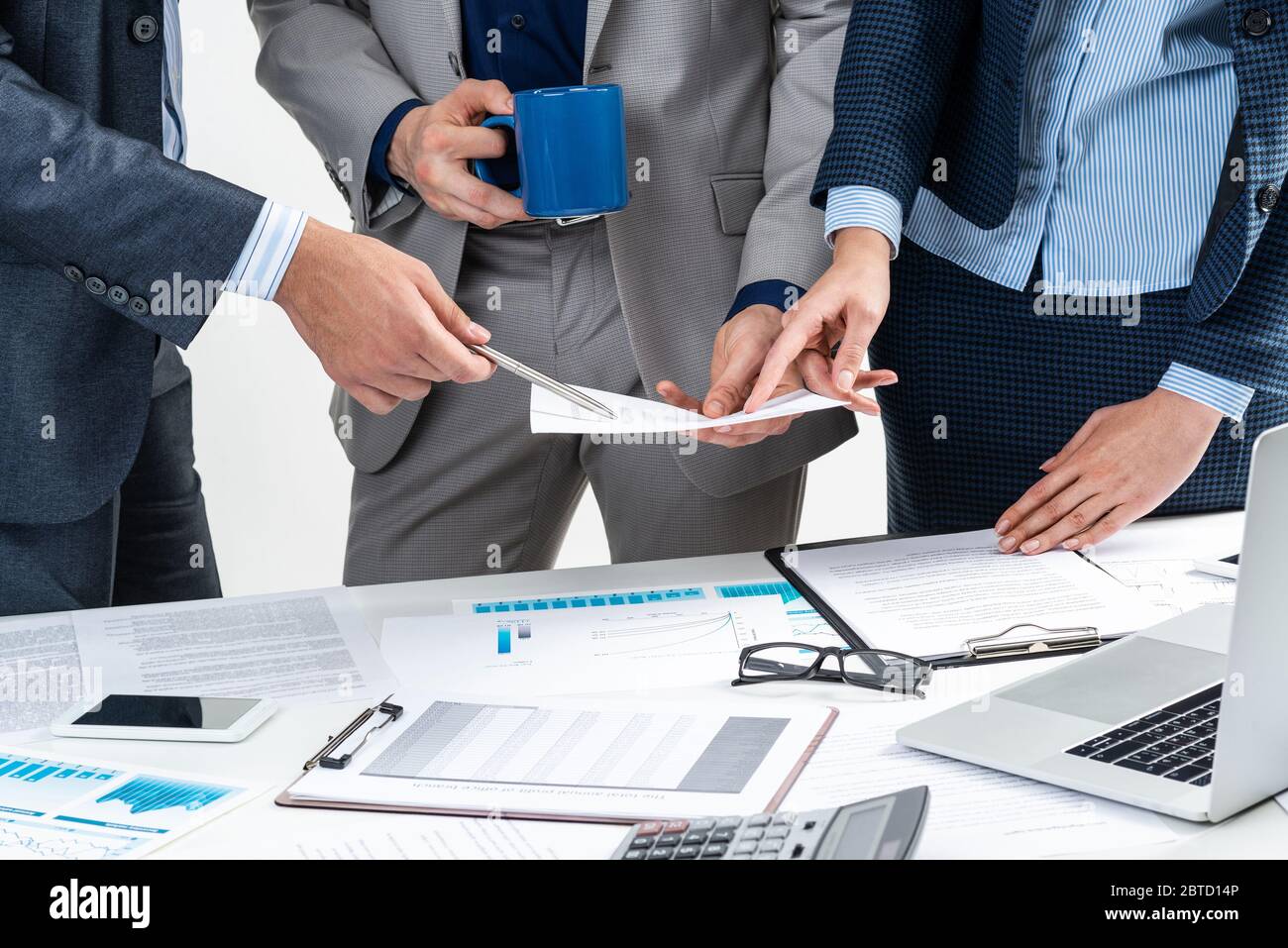 Corporate teamwork concept with businessmen Stock Photo - Alamy