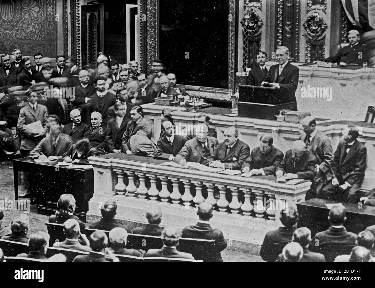 President Wilson addressing Congress ca. 1910-1915 Stock Photo - Alamy