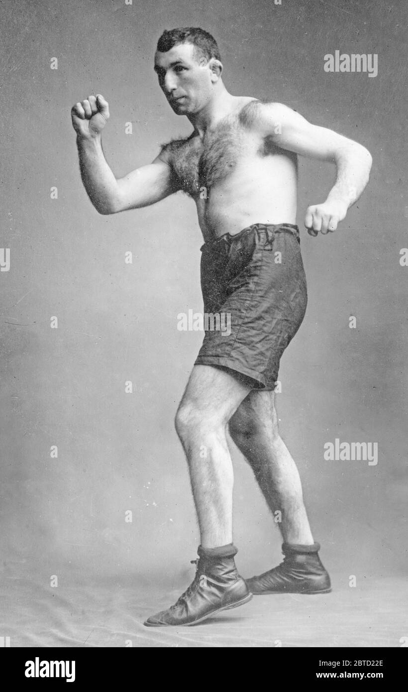 Welterweights hi-res stock photography and images - Alamy