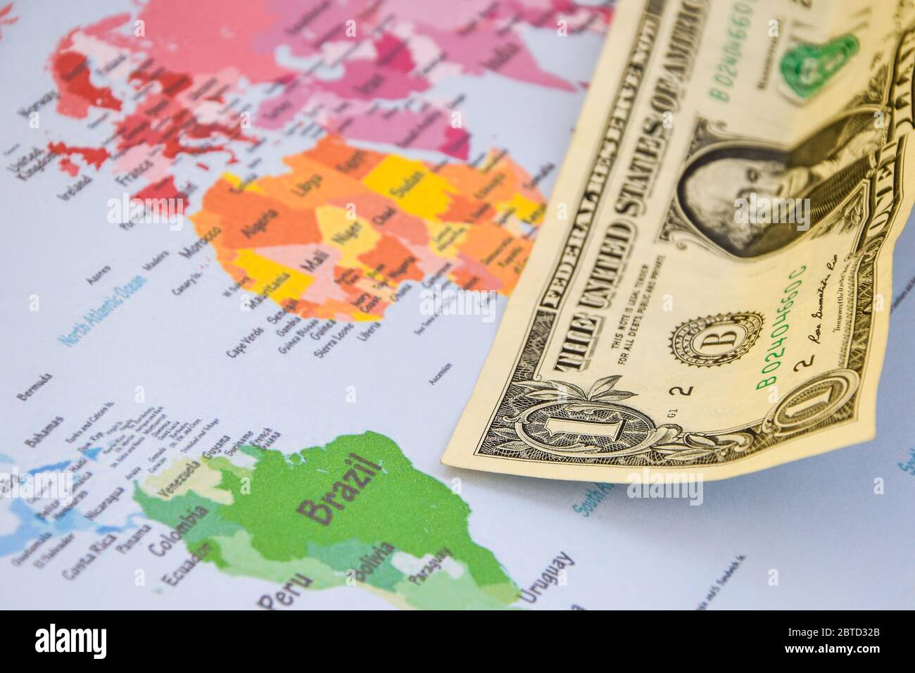 Banknotes world map hi-res stock photography and images - Alamy