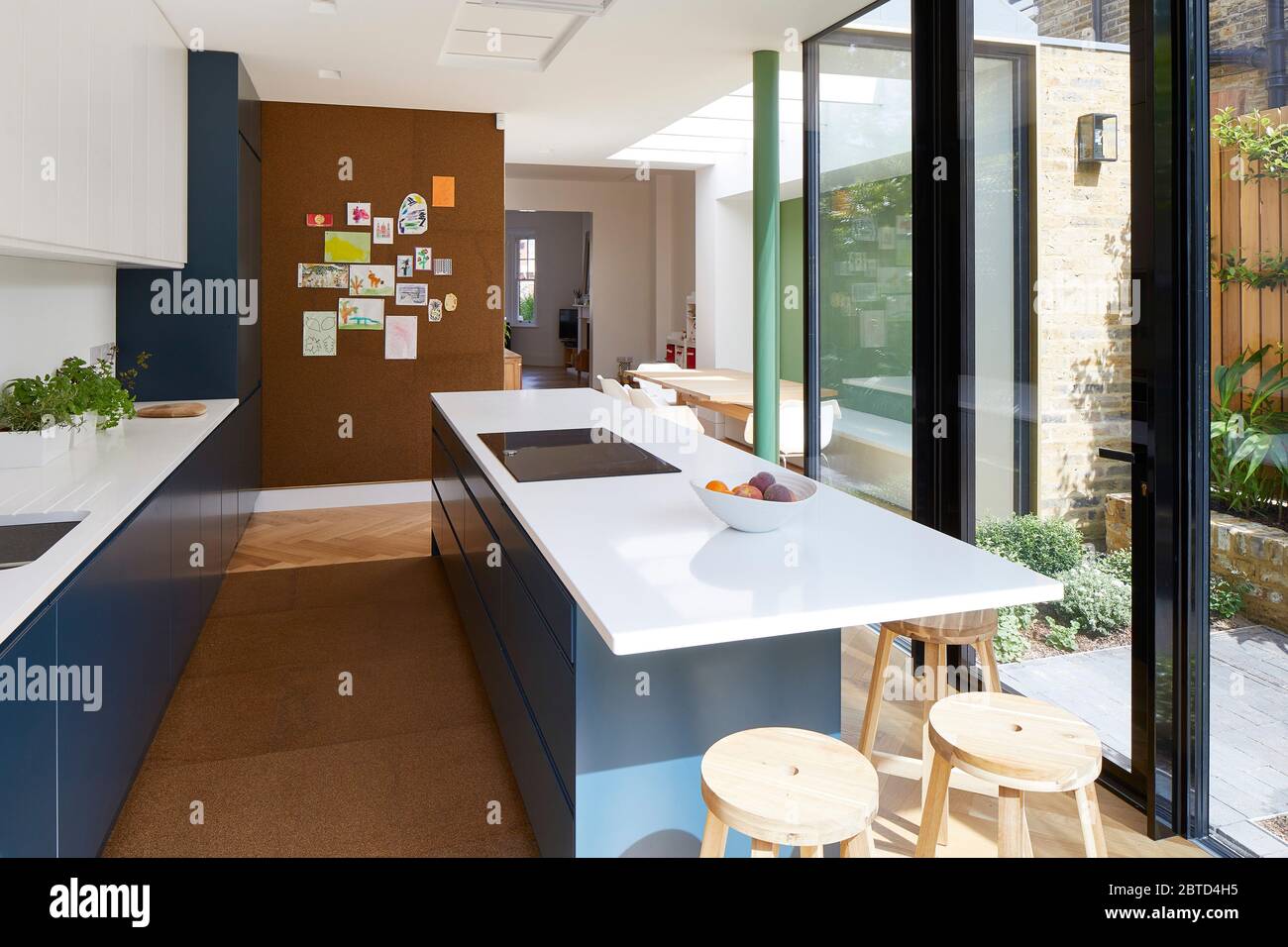 R2 studio hi-res stock photography and images - Alamy