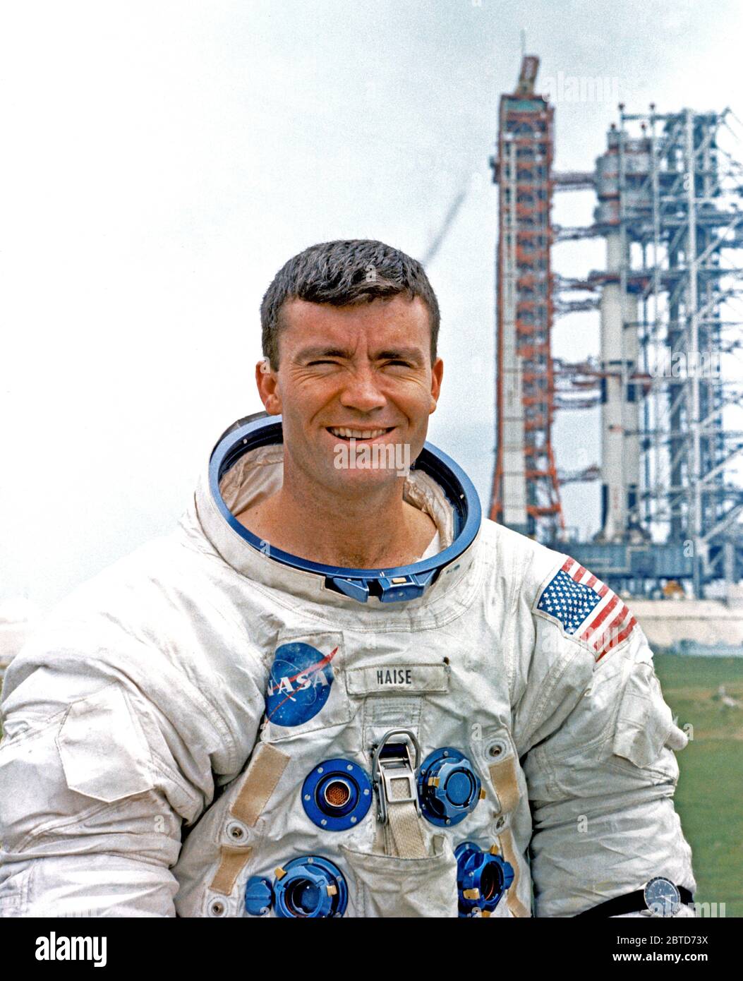 Apollo 13 landing hi-res stock photography and images - Alamy