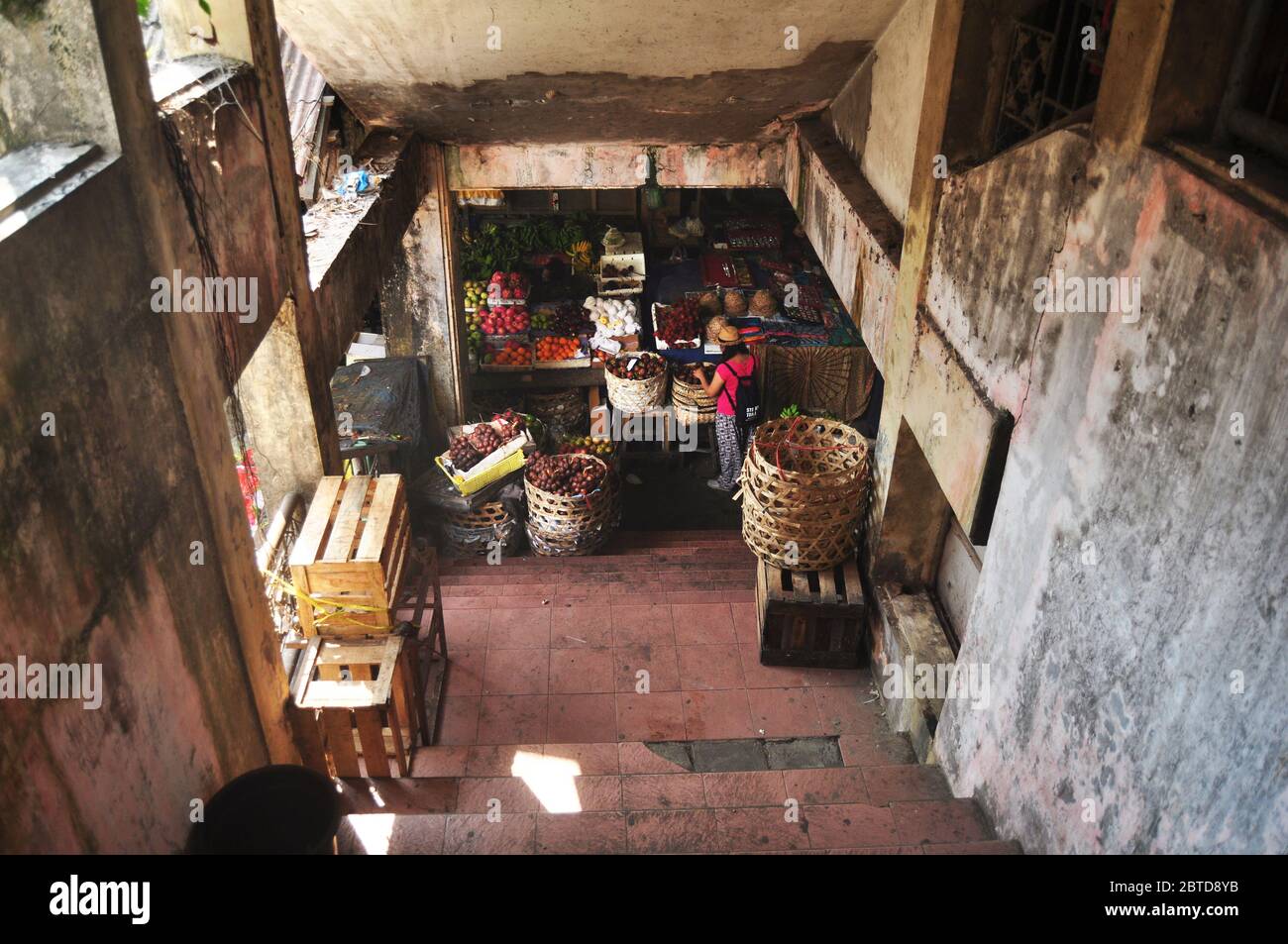 Karna bali hi-res stock photography and images - Alamy