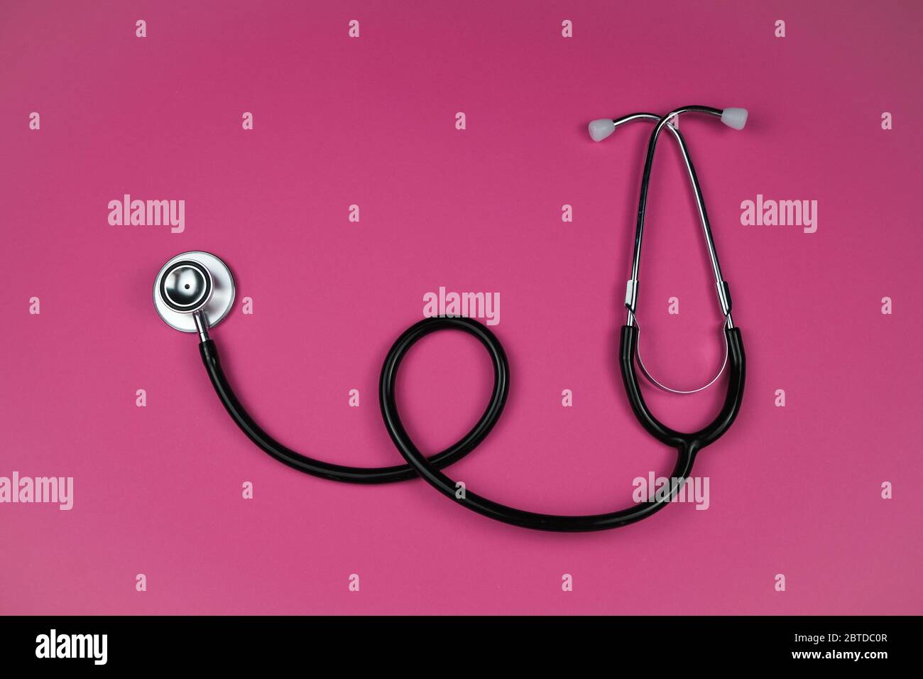 Pills stethoscope on pink hi-res stock photography and images - Alamy