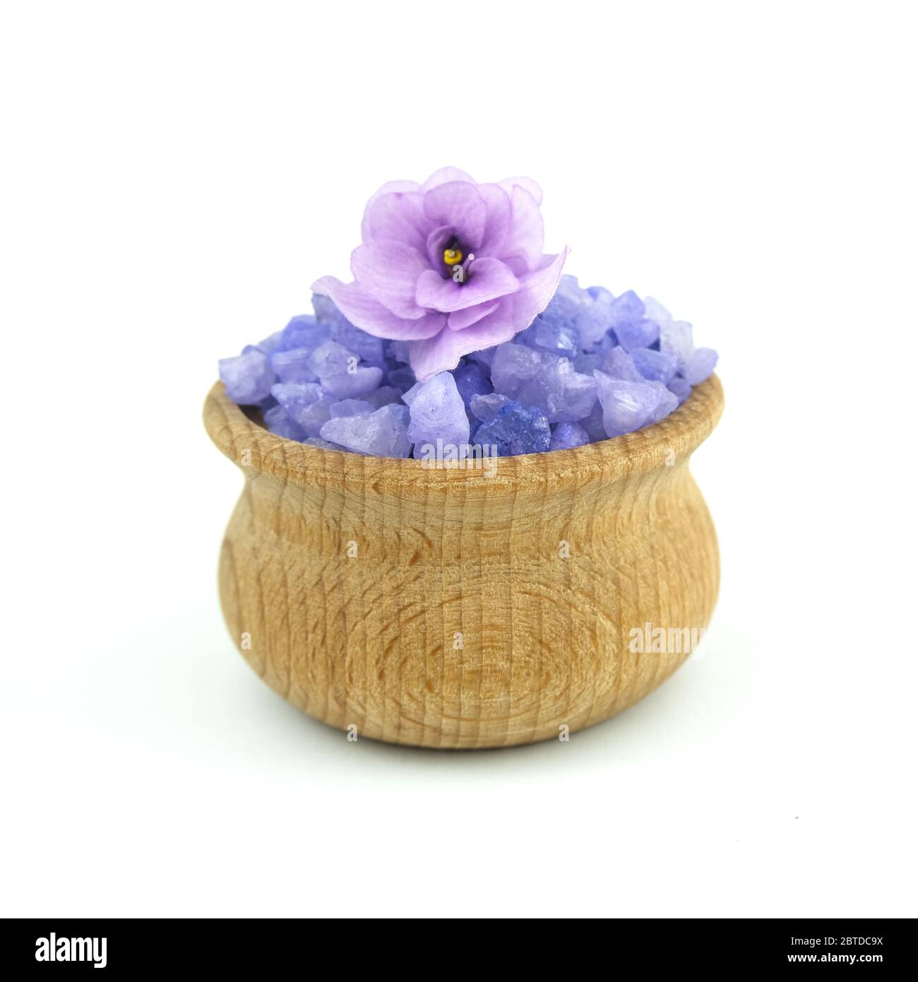 Purple sea salt in wood bowl isolated on white background Stock Photo ...