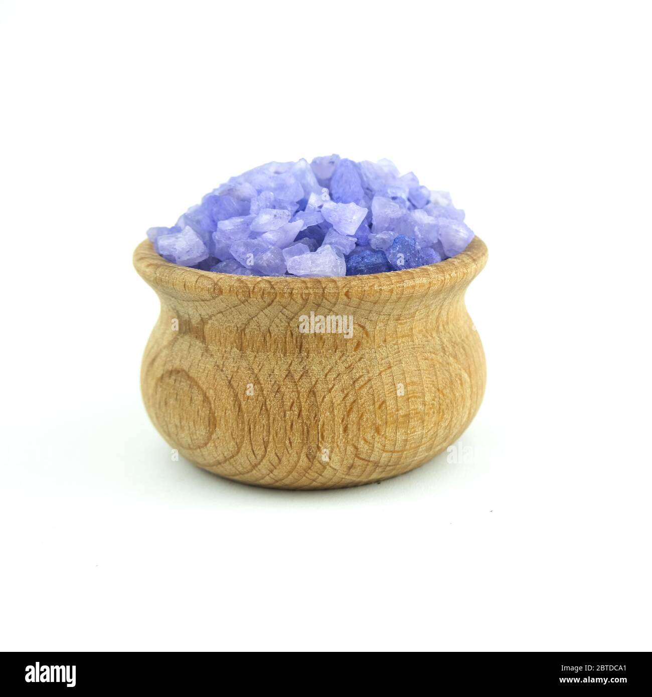 Purple sea salt in wood bowl isolated on white background Stock Photo ...