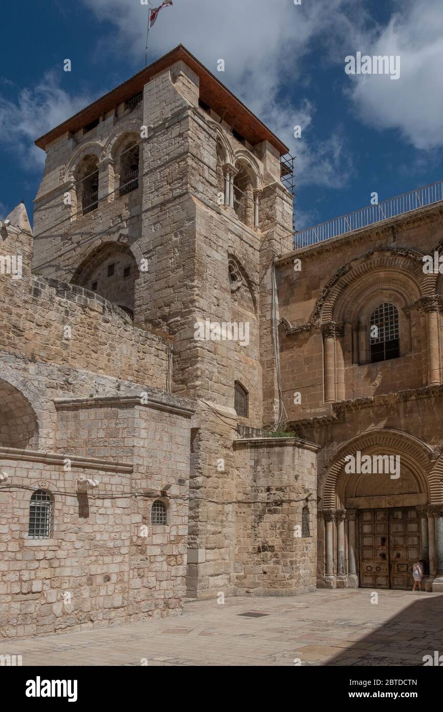 The parvis of the Church of the Holy Sepulchre in the Christian Quarter ...