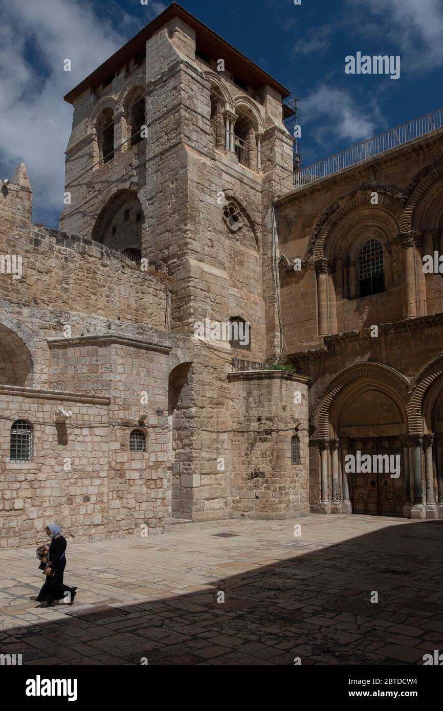 The parvis of the Church of the Holy Sepulchre in the Christian Quarter ...