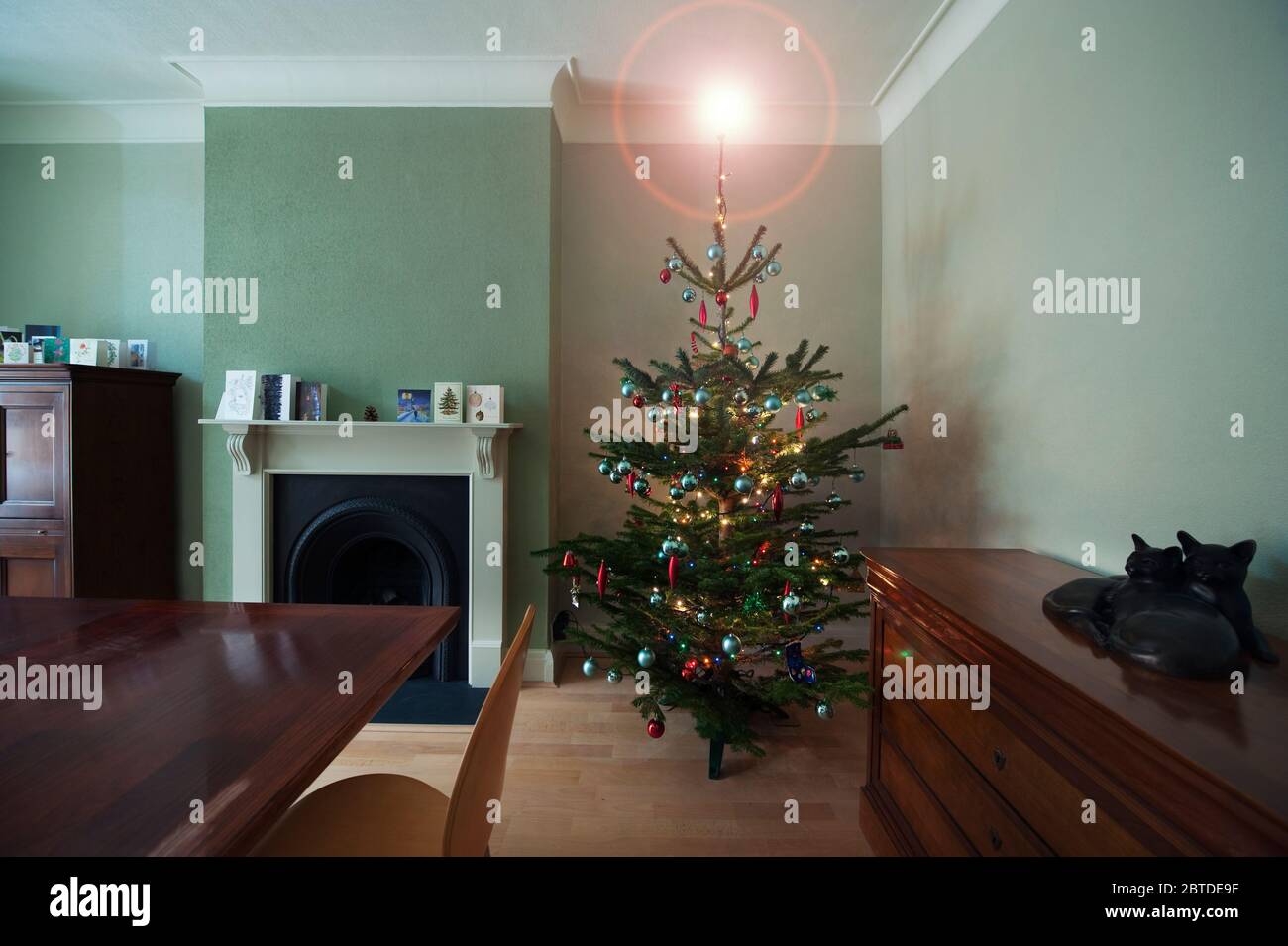 1920s christmas tree hi-res stock photography and images - Alamy