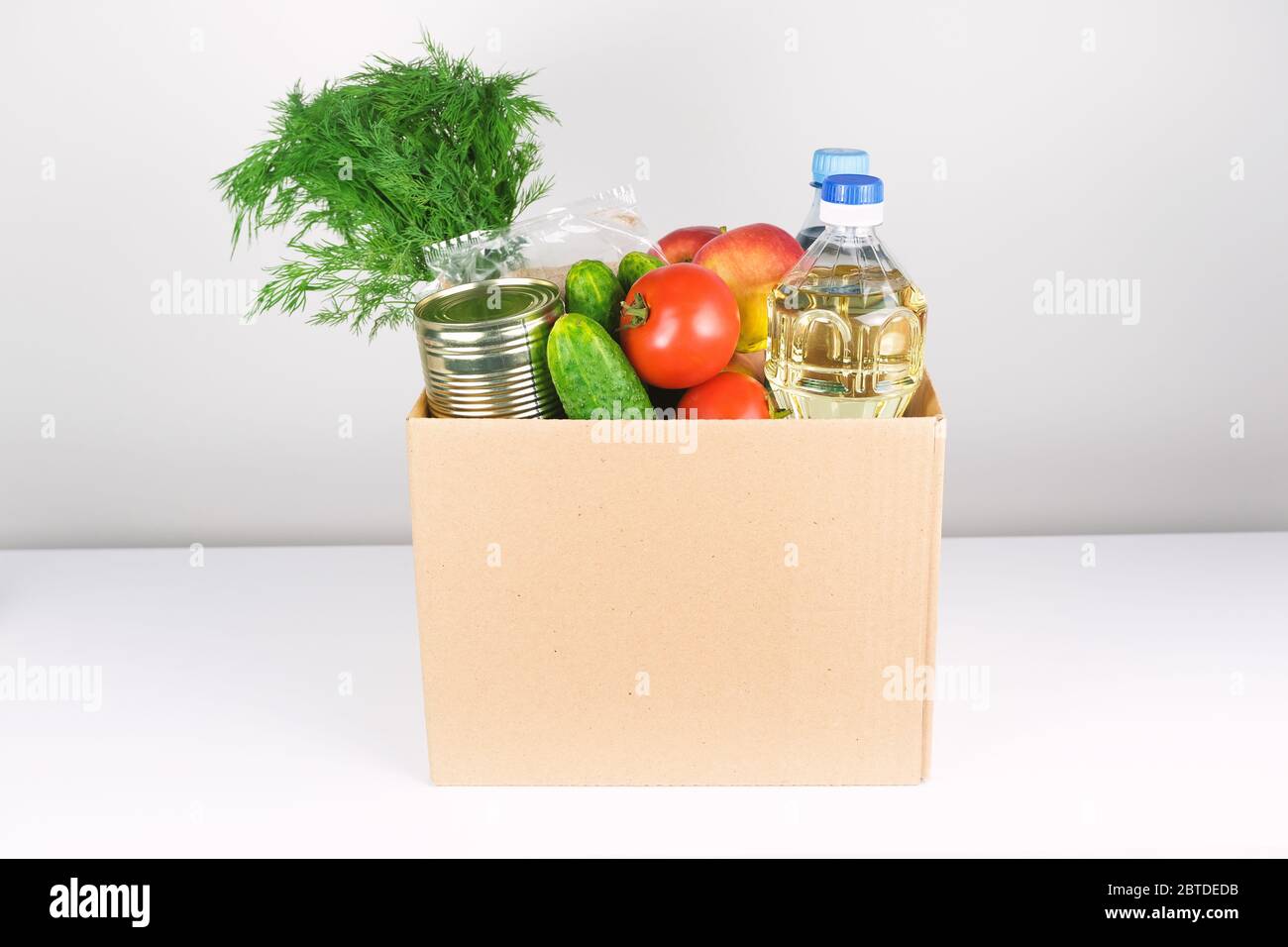 Donation box with food Stock Photo - Alamy