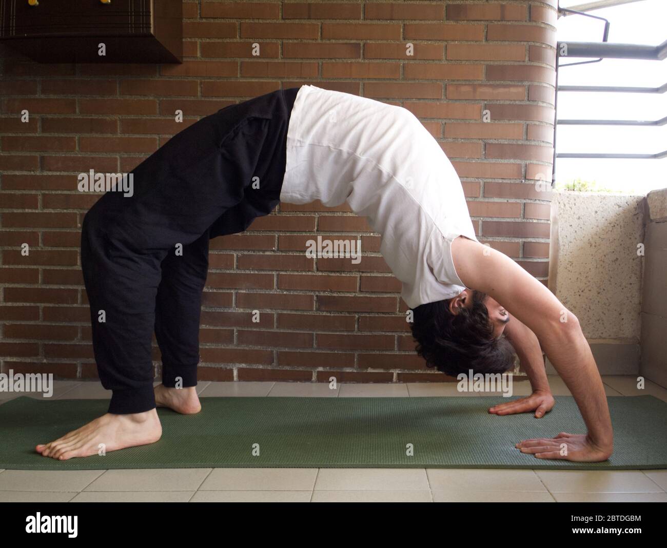 Gymnastic bridge hi-res stock photography and images - Alamy