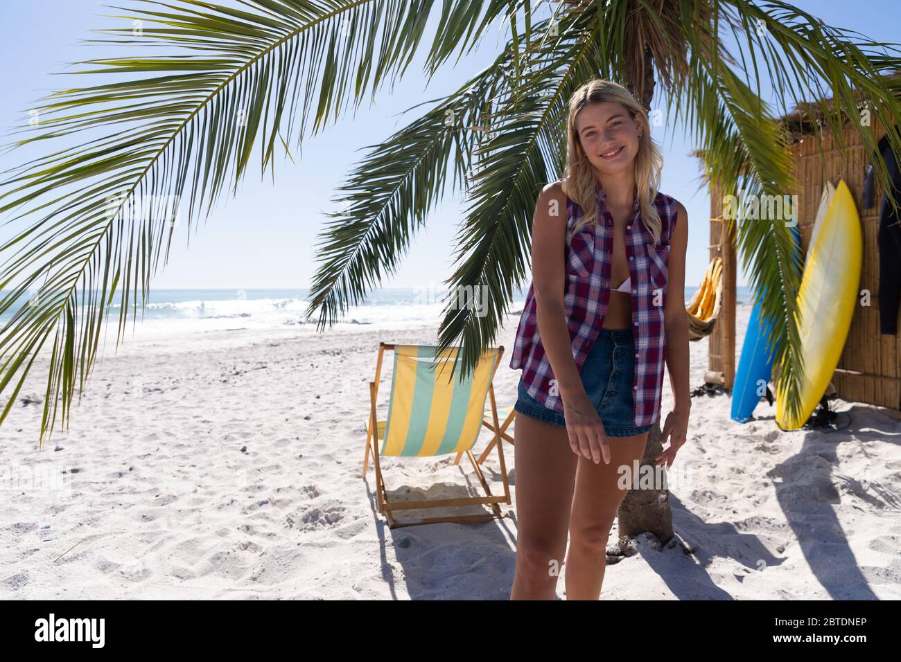 Time off at the beach hi-res stock photography and images - Alamy