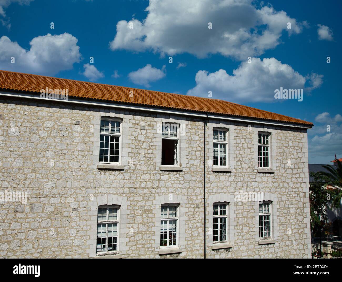 Open windows old stone hi-res stock photography and images - Alamy