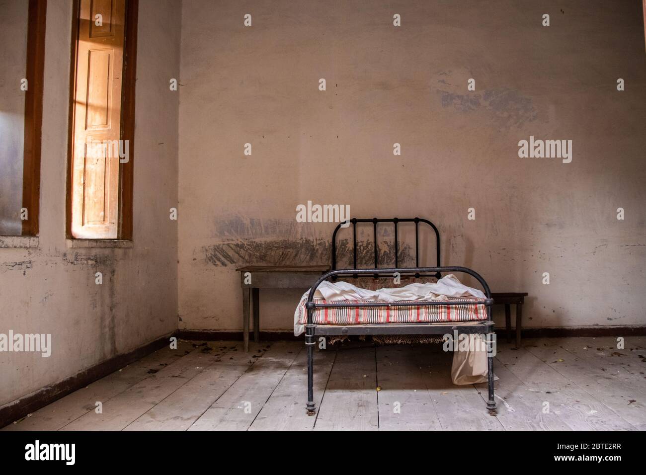 Abandoned Asylum Bed High Resolution Stock Photography and Images - Alamy