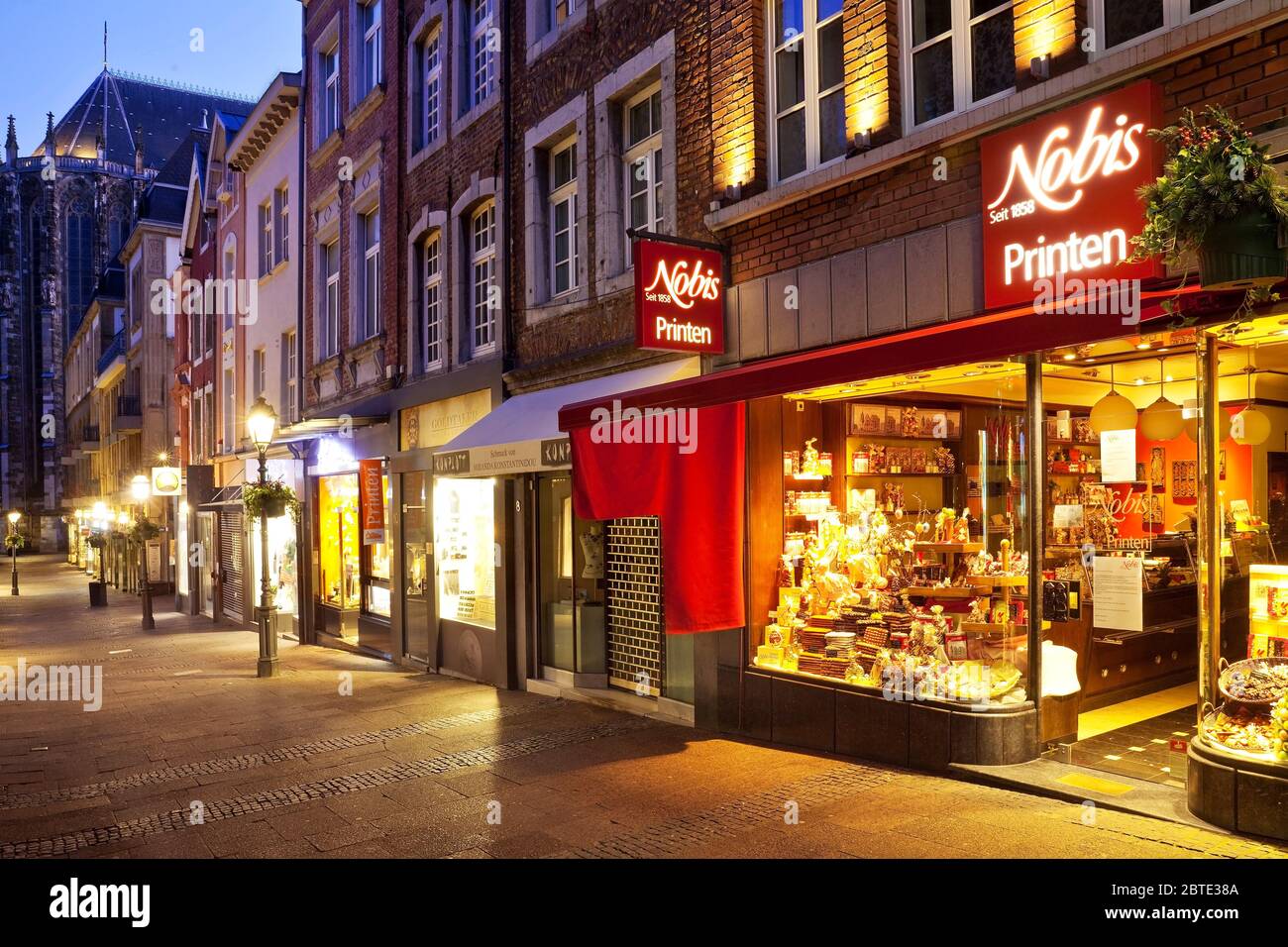 Printes hi-res stock photography and images - Alamy