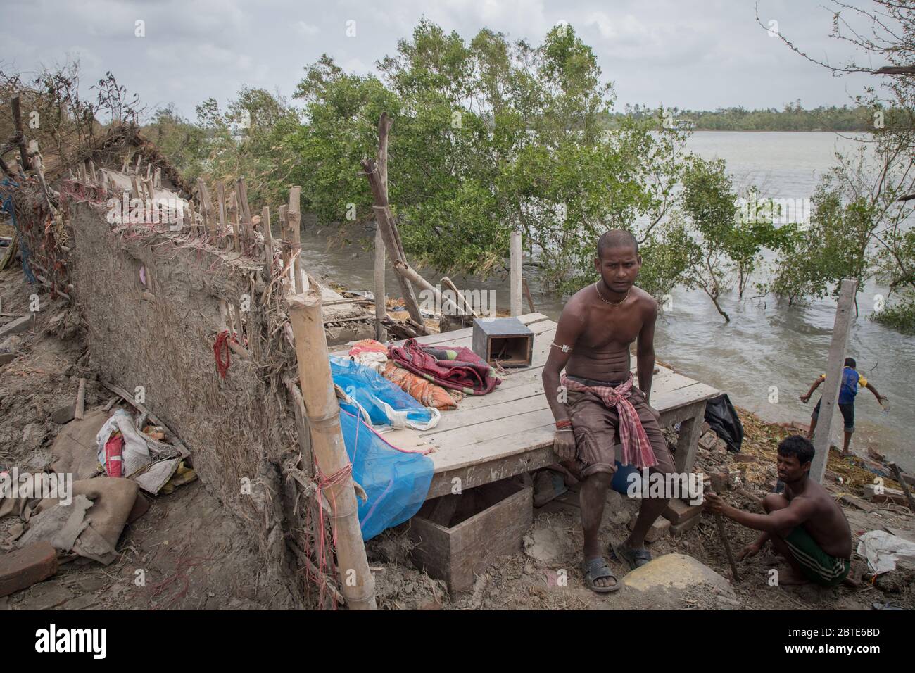 Aftermath of super cyclone amphan hi-res stock photography and images ...