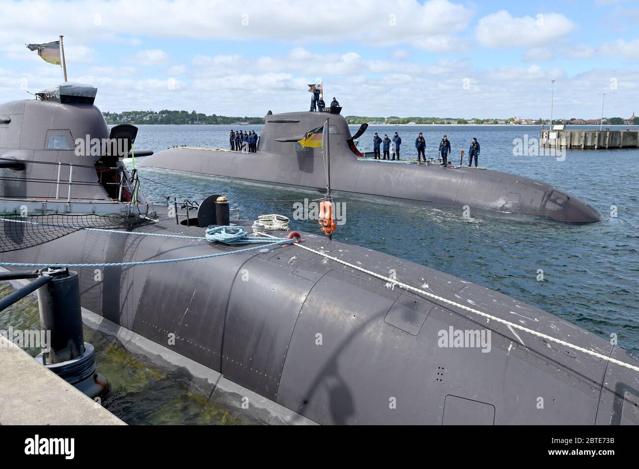 Naval base activities hi-res stock photography and images - Alamy