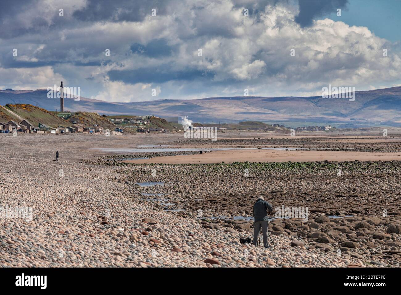 Rail enthusiasts waiting for steam locomotive 46100 Royal Scot hauling ...