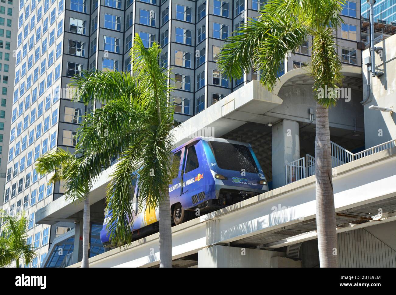 MIAMI, USA - MARCH 19, 2017 : Metromover train in Downtown Miami ...