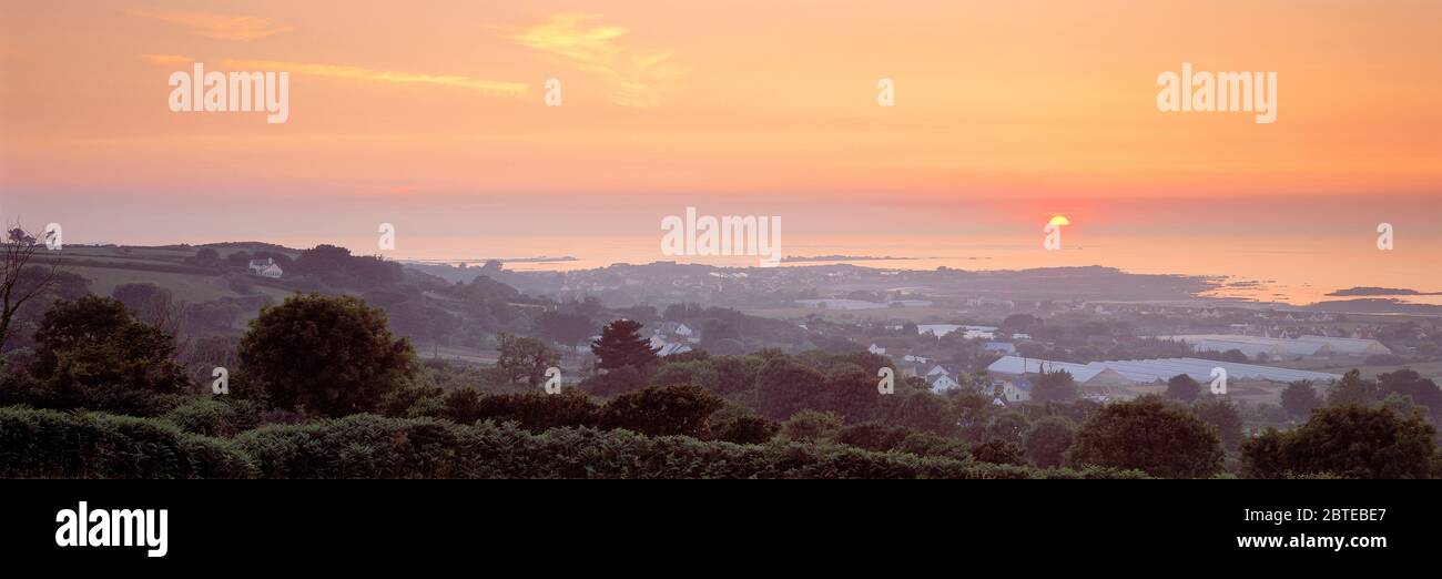 Guernsey landscape sunset hi-res stock photography and images - Alamy