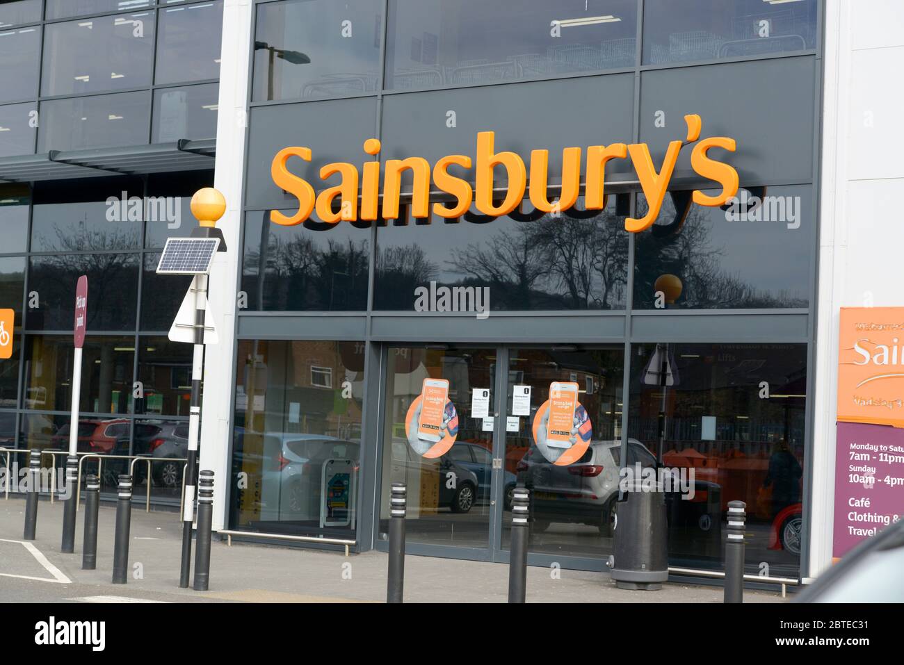 Sainsbury's Suoerstore at Wadsley Bridge, Hillsborough in Sheffield ...