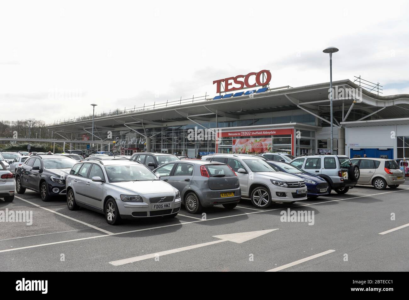 Tesco store at Abbeydale Road in Sheffield Stock Photo - Alamy