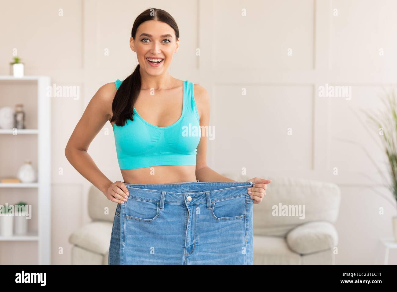 Skinny woman hi-res stock photography and images - Alamy