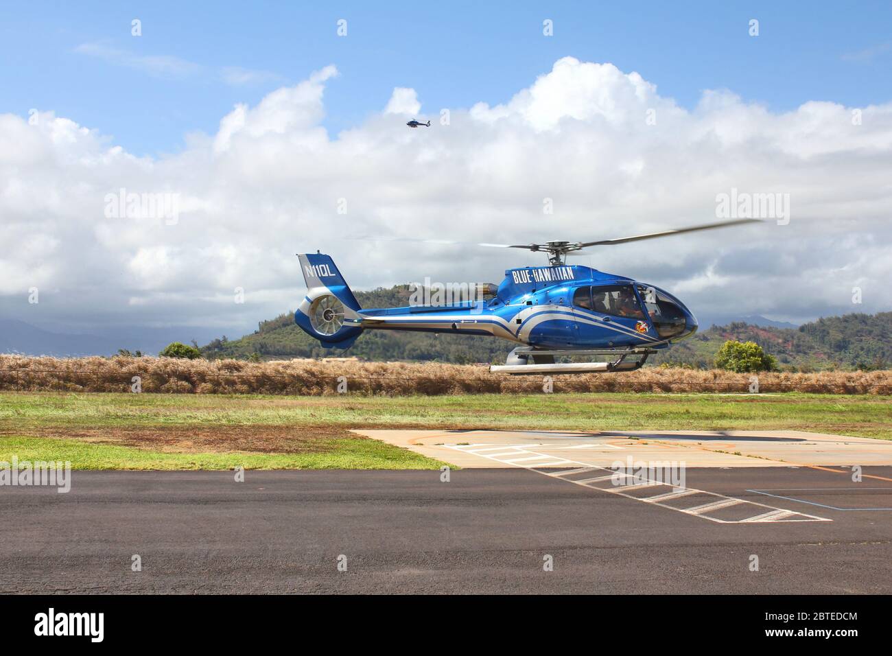 Helicopter tour hi-res stock photography and images - Alamy