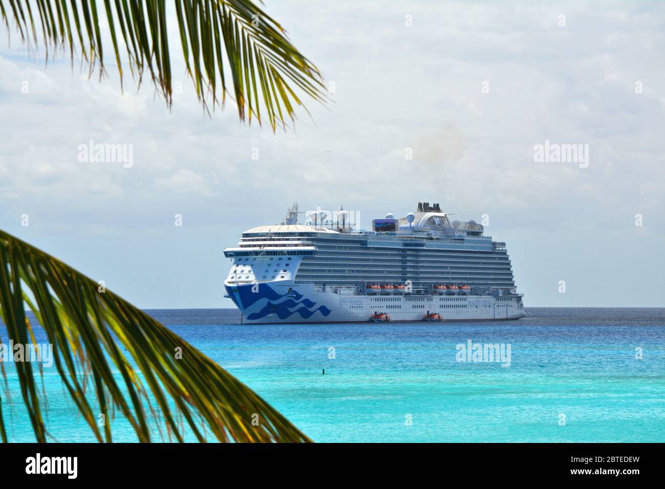 ELEUTHERA, BAHAMAS - MARCH 21, 2017 : View from Princess Cays on Royal ...