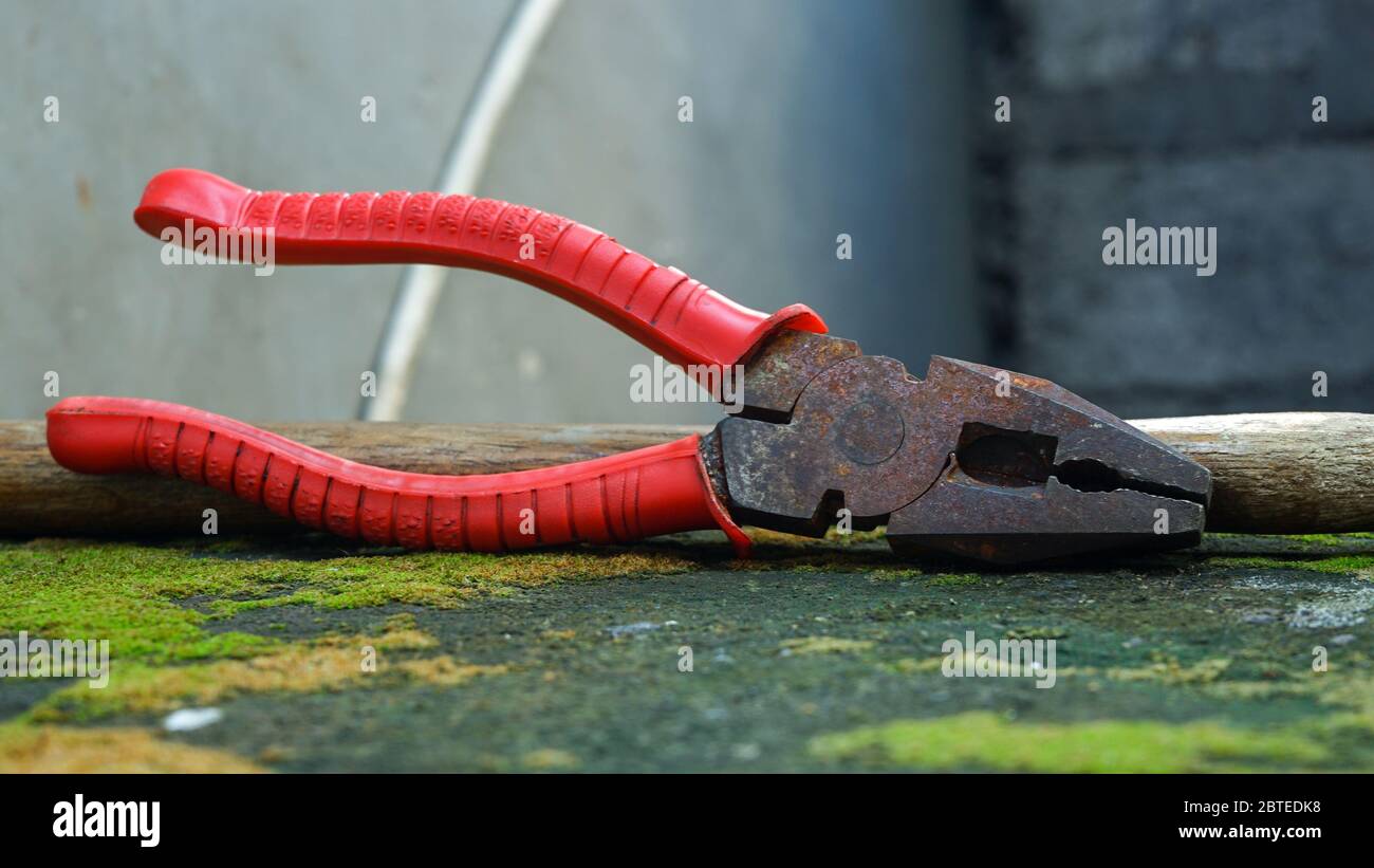 Special plier hi-res stock photography and images - Alamy
