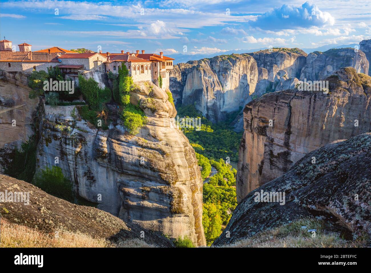 Greece meteora monasteries, trikala hi-res stock photography and images ...