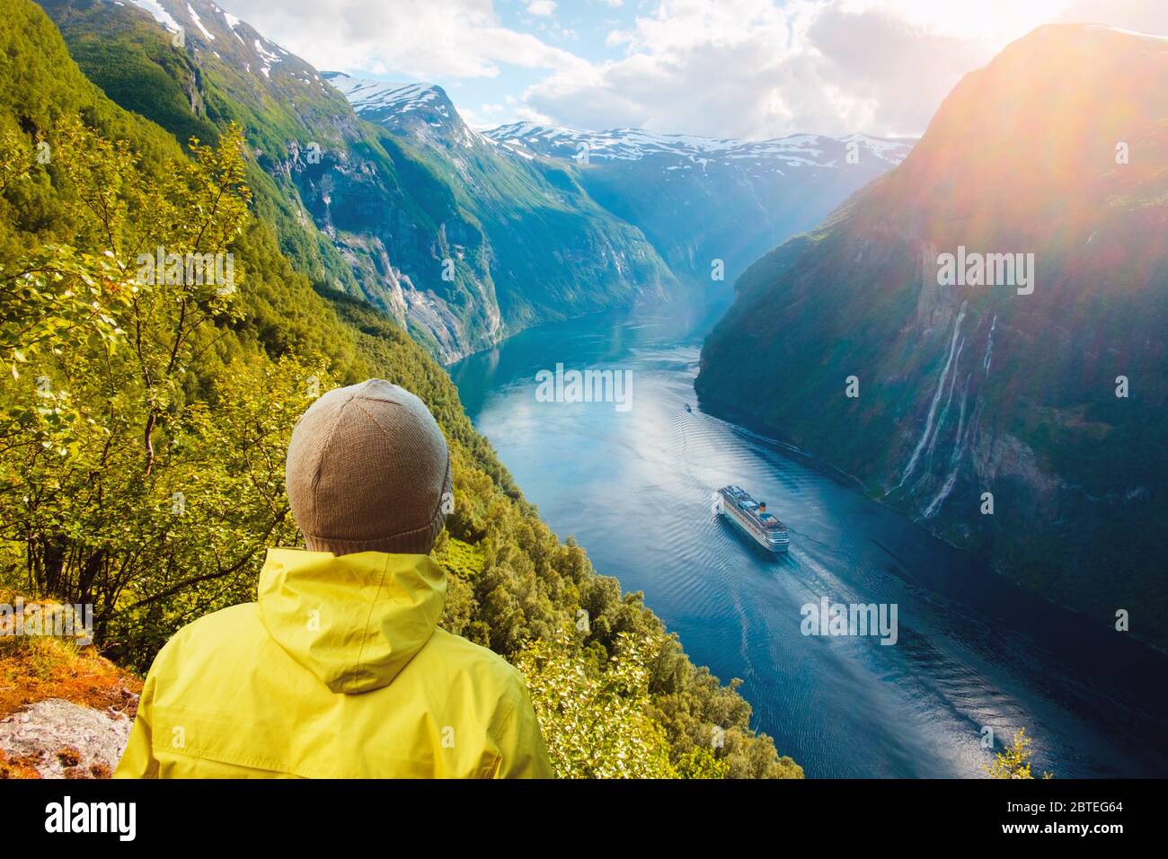 Breathtaking view of Sunnylvsfjorden fjord and famous Seven Sisters ...
