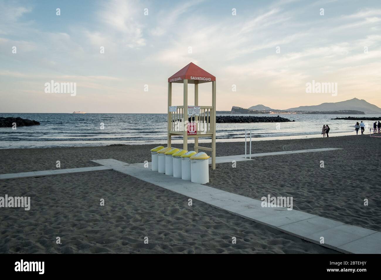 Bacoli beach hi-res stock photography and images - Alamy