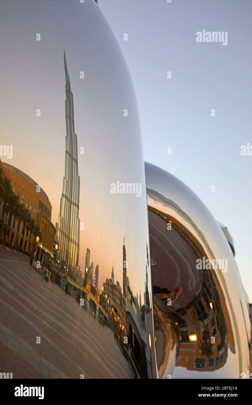 Reflection of Burj Khalifa, Dubai, United Arab Emirates Stock Photo - Alamy