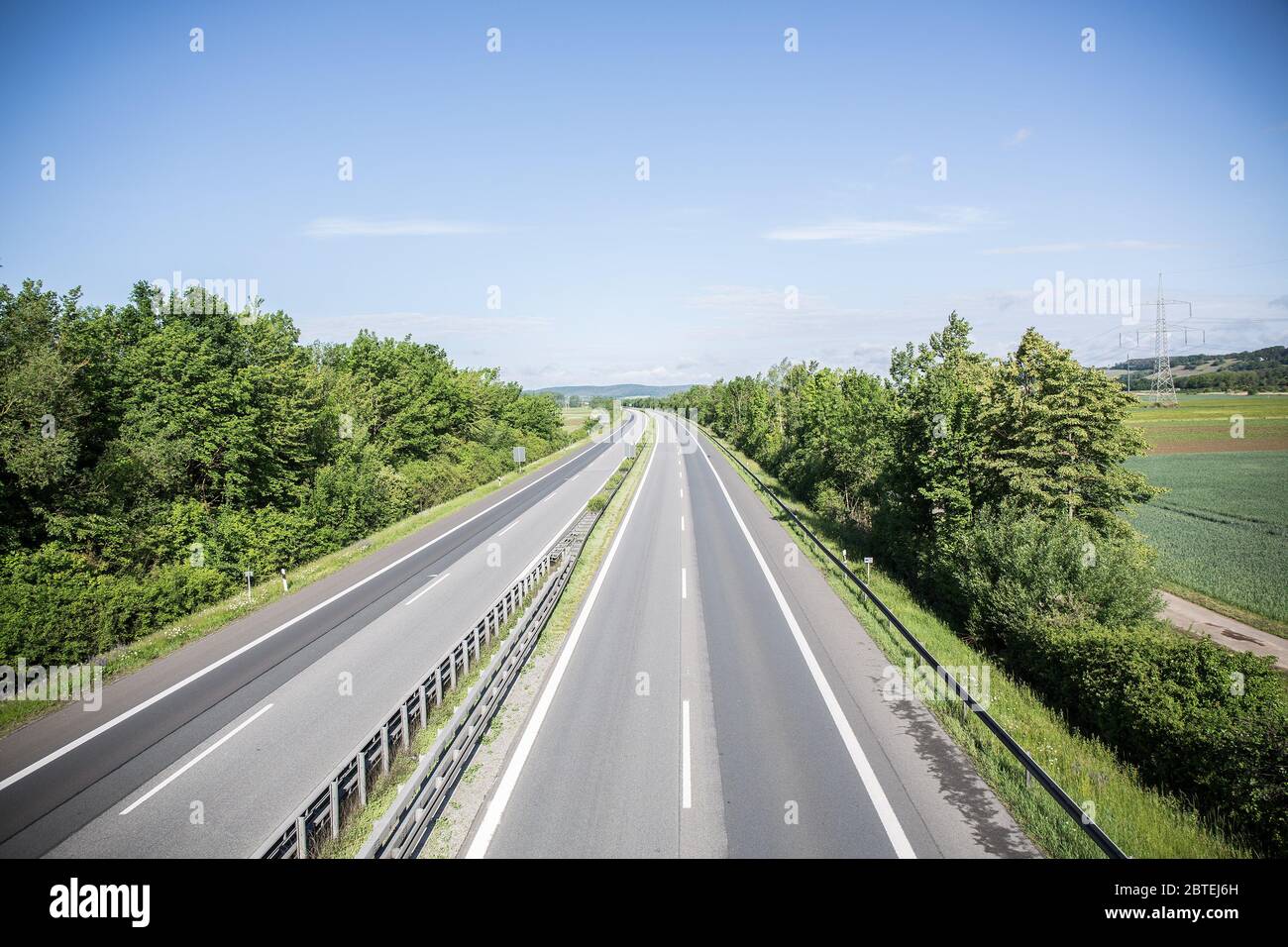 Road without lane marking hi-res stock photography and images - Alamy