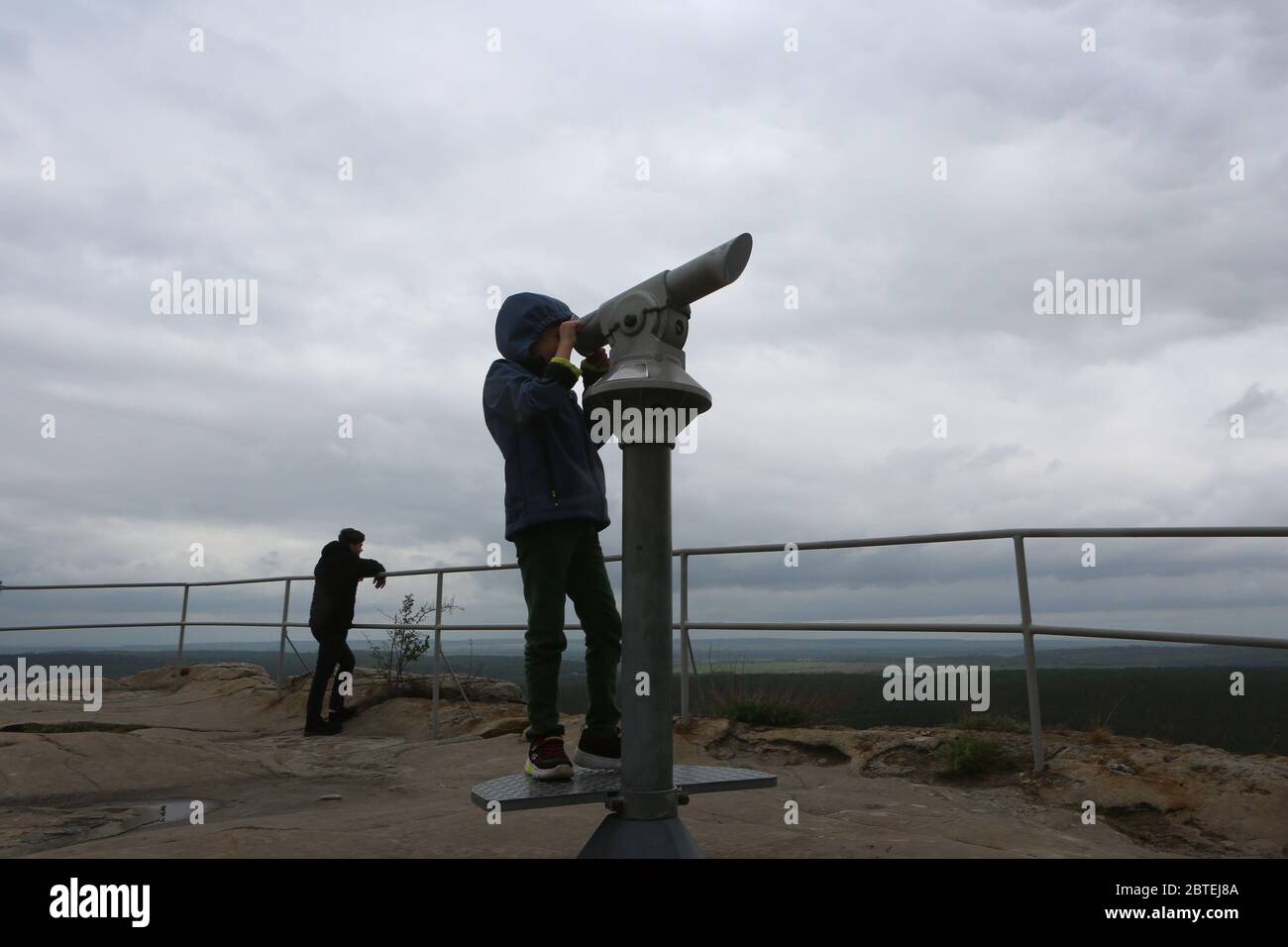 Blankenburg, Germany. 25th May, 2020. Changeable spring weather ...